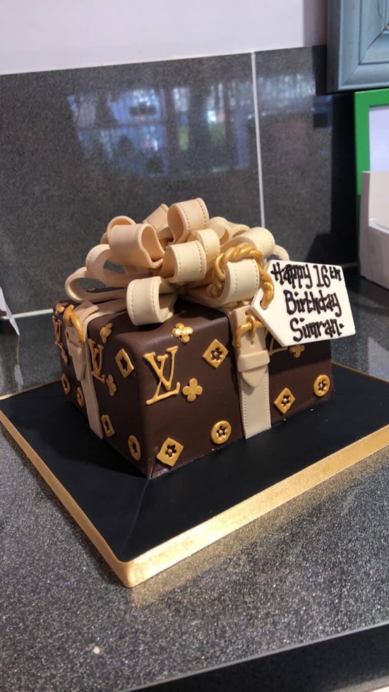 The Little Cake Cottage – We design, create and decorate luxury tailor ...